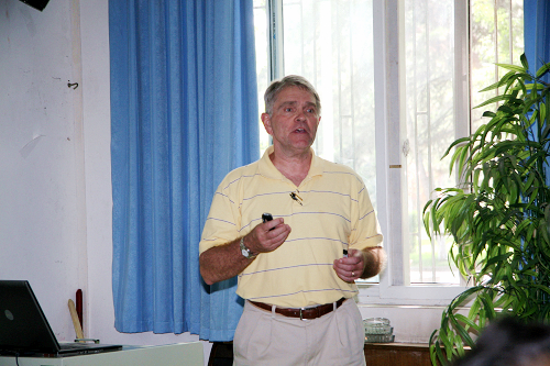 【动科学院】宾夕法尼亚大学Jim Ferguson和David Galligan 博士为师生做报告